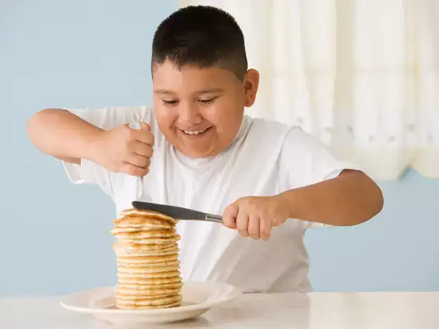 Overeating is common during holidays. Tips to understand body's 'stop ...