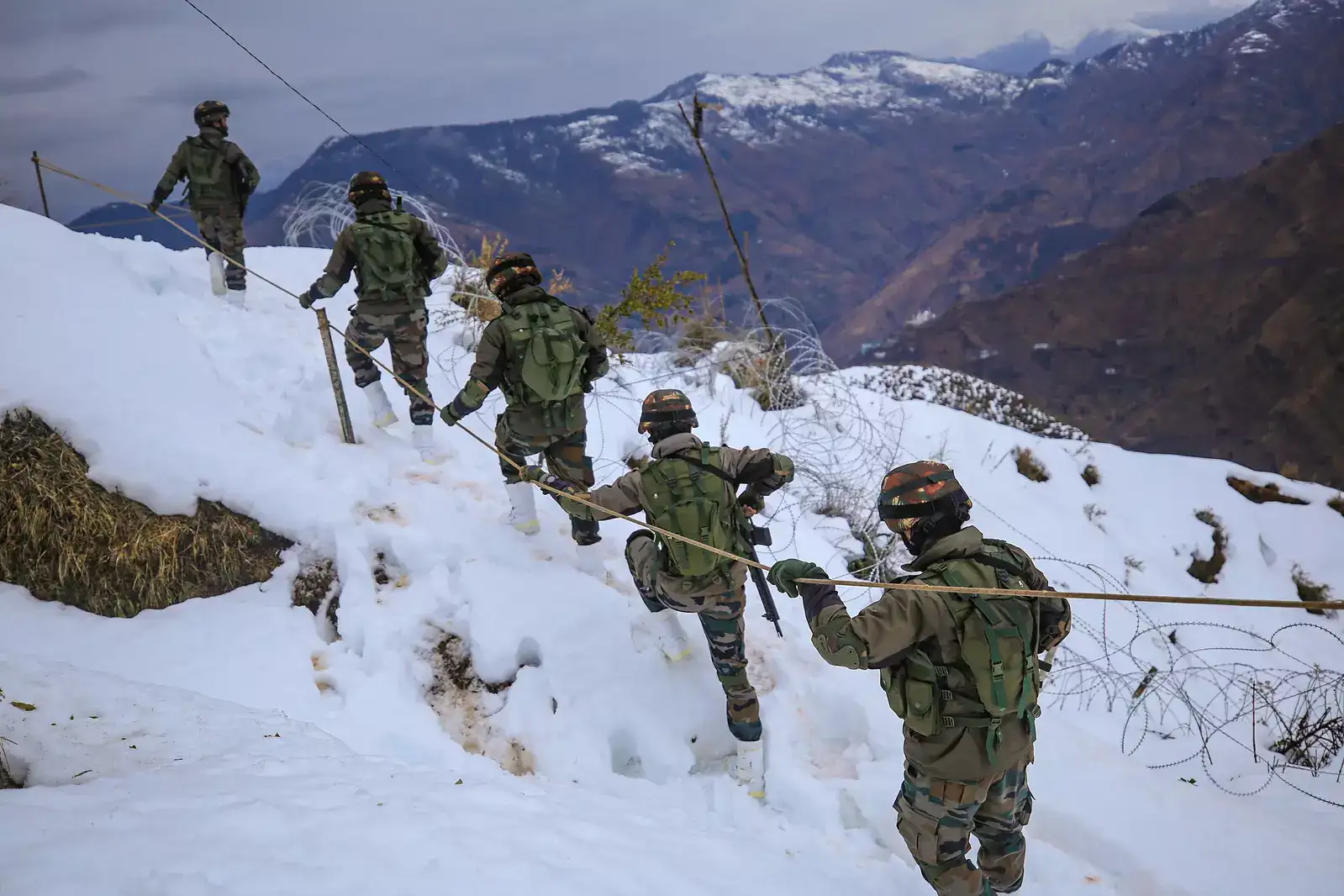 Poonch: Back-deep into snow, Jawans patrol forward areas to check infiltration in J-K's Poonch ...