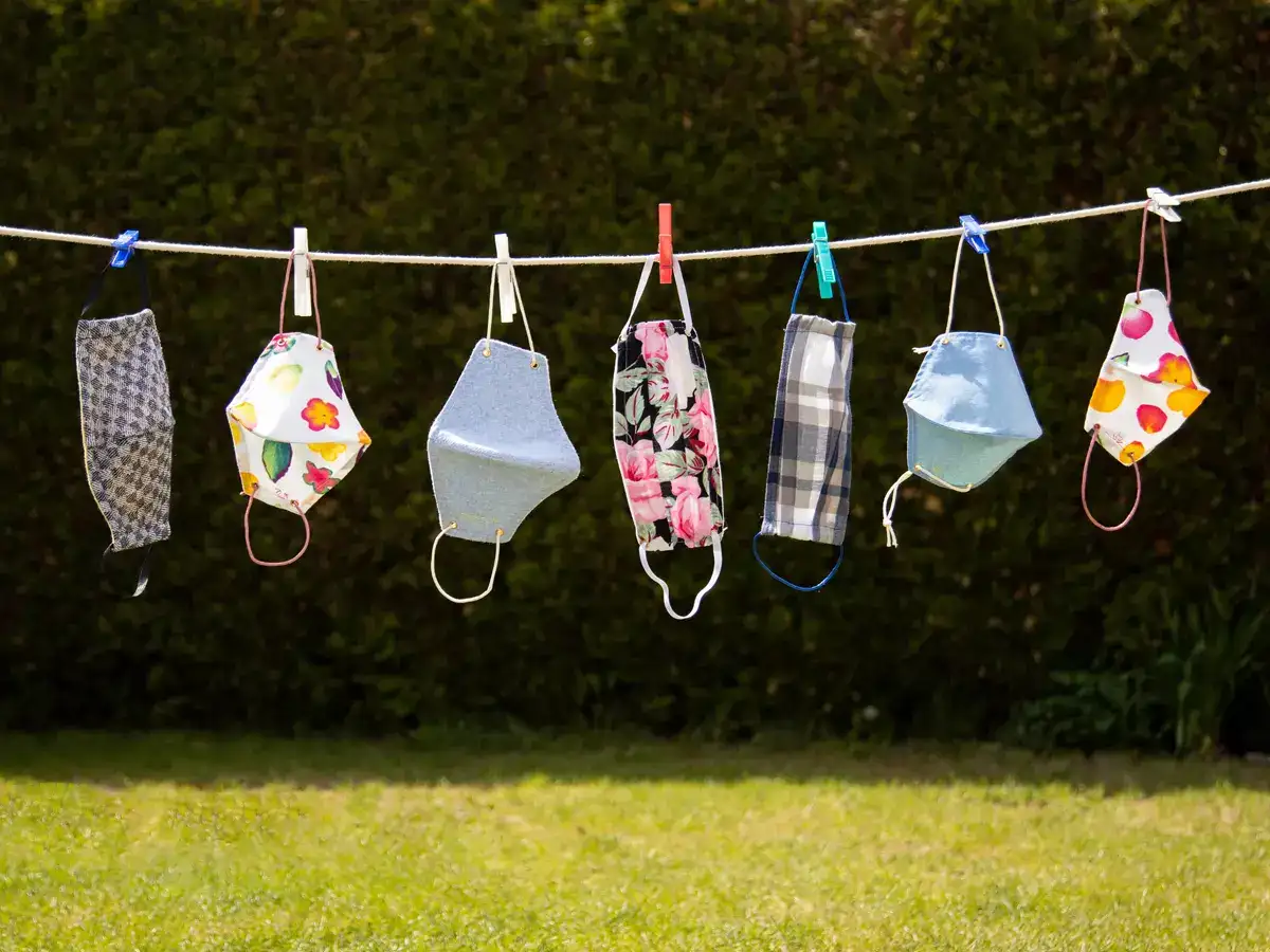 Don't throw away the fabric masks. They are perfect as a double masking ...