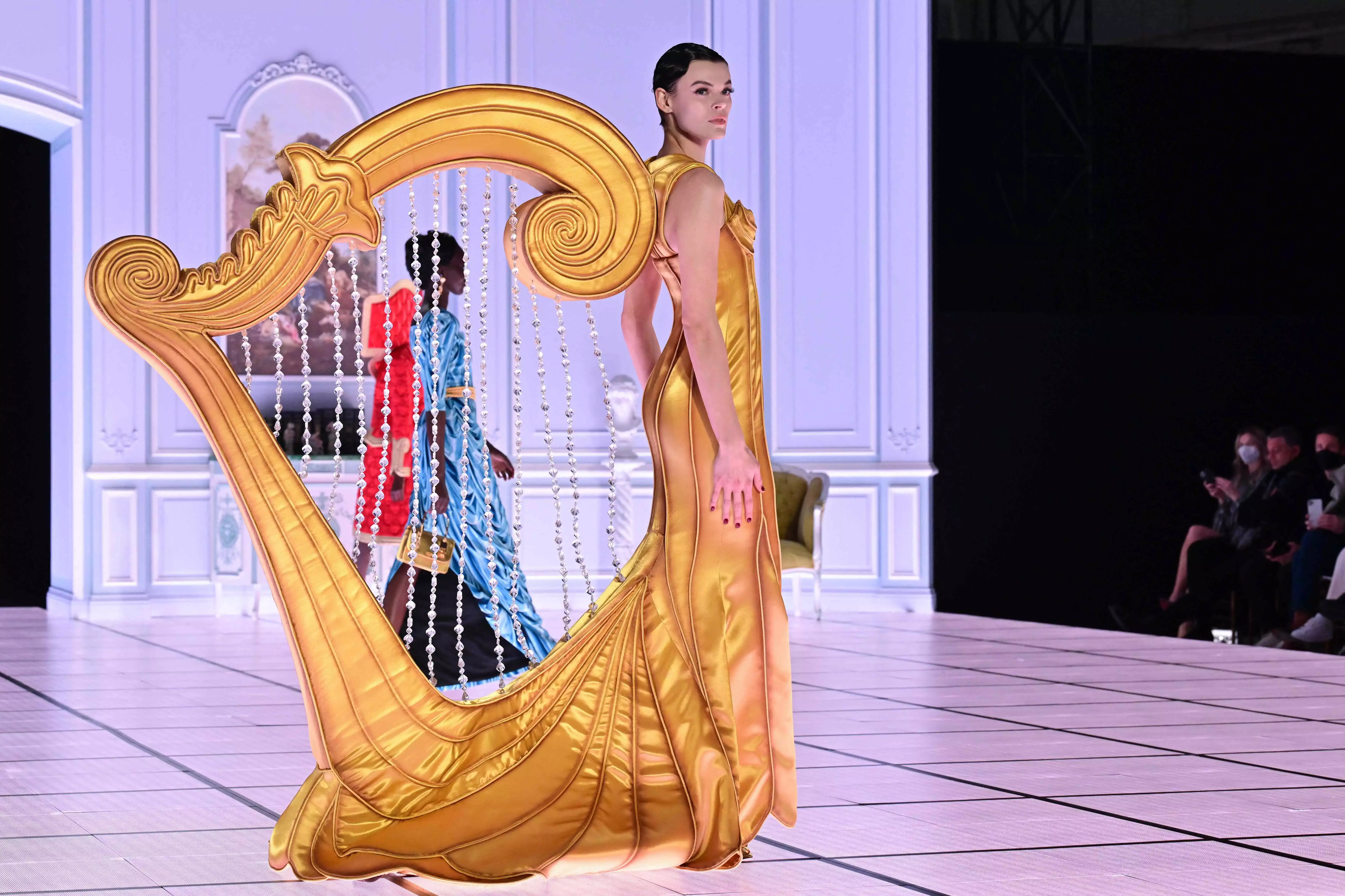 'Gilt without Guilt': Surreal and inventive Milan Fashion Week wraps up ...