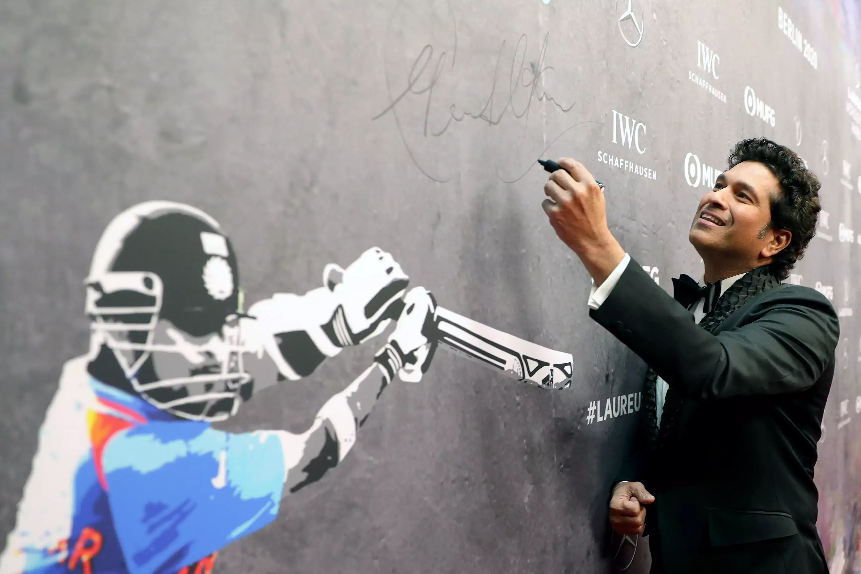 Sachin Tendulkar Birthday: A superhero on and off the field! These ...