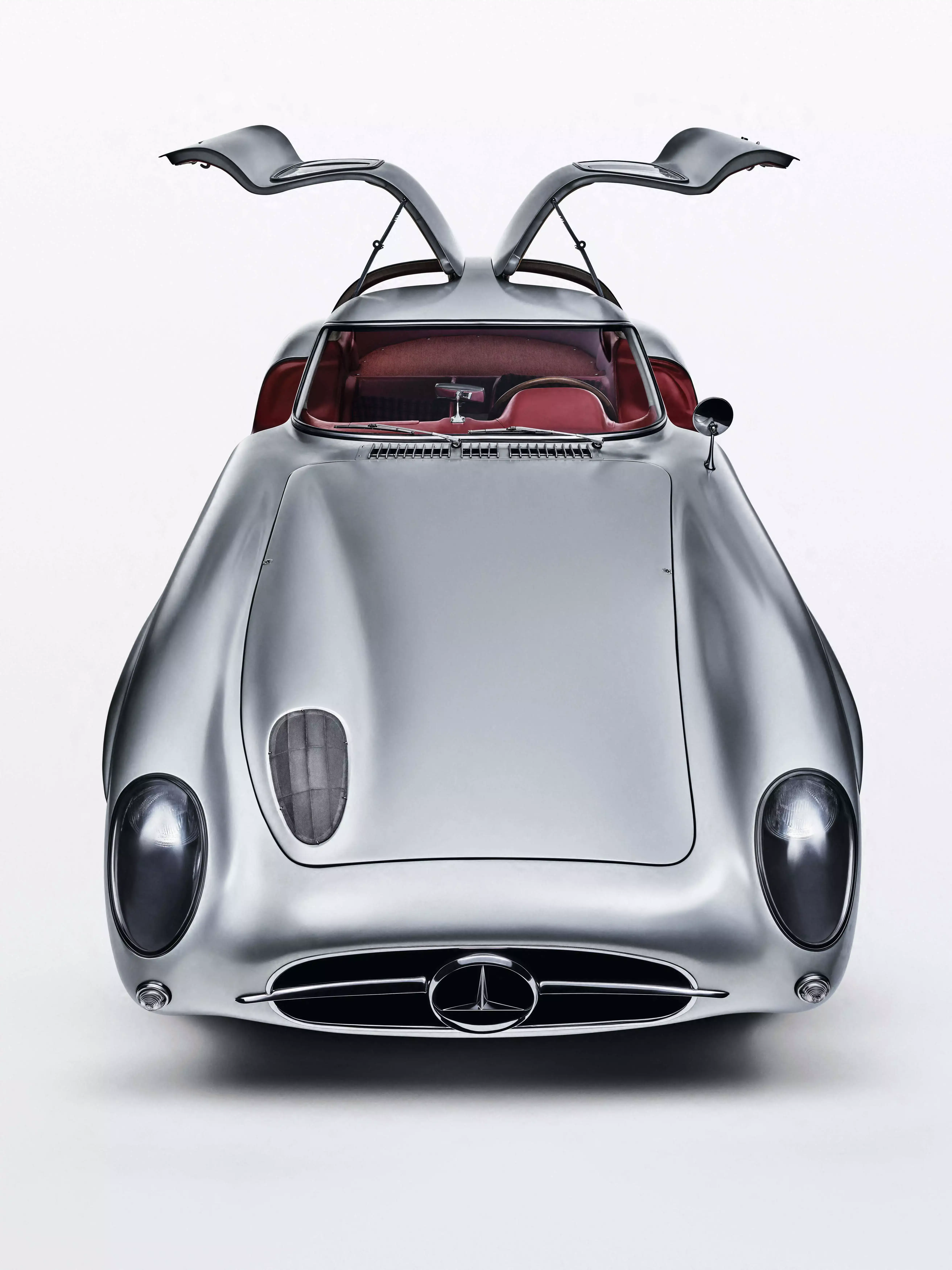 Vintage 1955 Mercedes-Benz becomes the world's most expensive car after ...