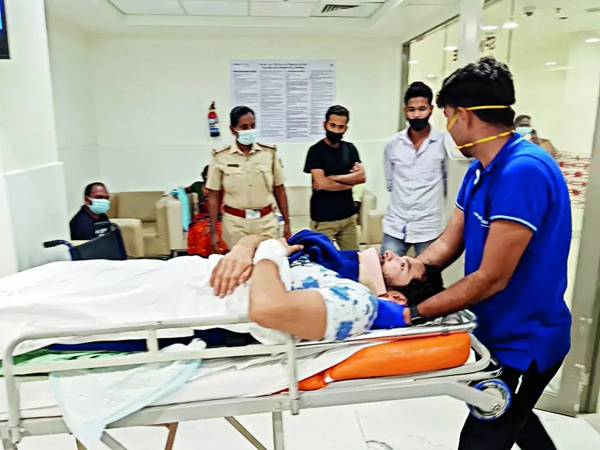 diganth manchale: Kannada actor Diganth Manchale airlifted from Goa to ...