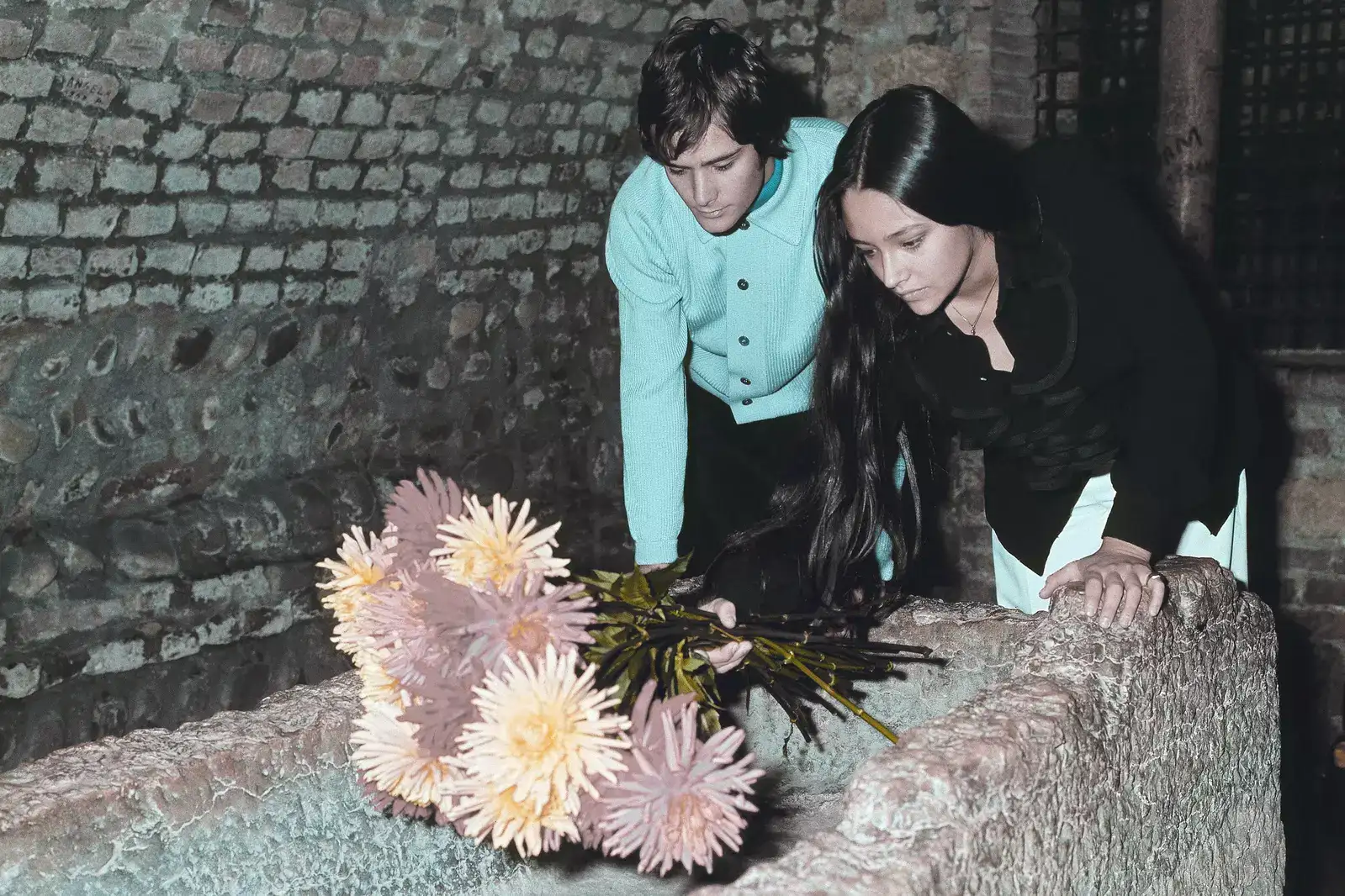 Olivia Hussey | Romeo & Juliet: 'Romeo & Juliet' stars sue Paramount ...