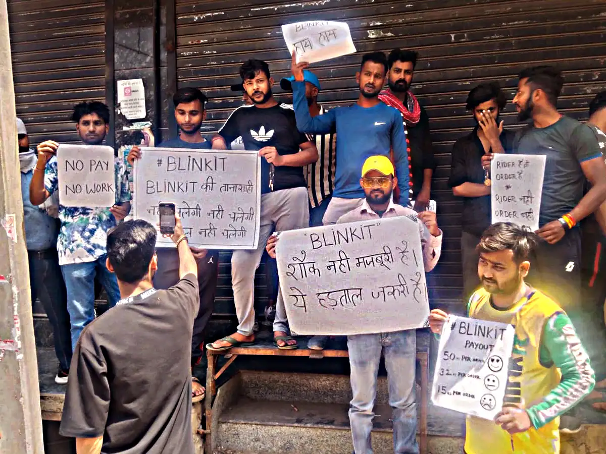 blinkit: Delivery workers' strike shuts more than 100 Blinkit dark ...