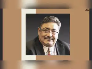 Rajiv Luthra Death News: Veteran corporate lawyer Rajiv Luthra passes ...