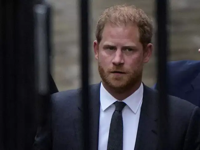 phone-hacking trial: Prince Harry to take the witness stand against ...