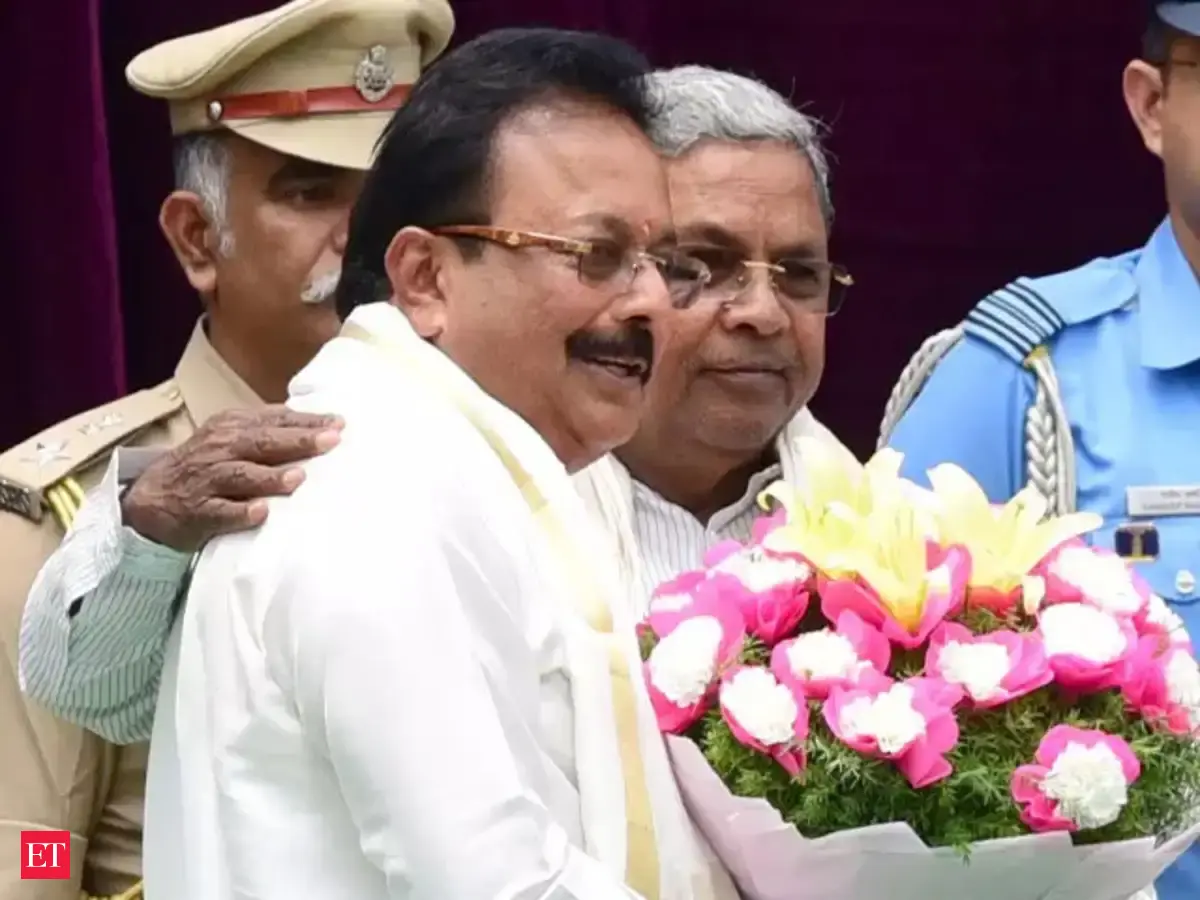 cheluvarayaswamy: Karnataka: Congress Minister N Cheluvarayaswamy ...