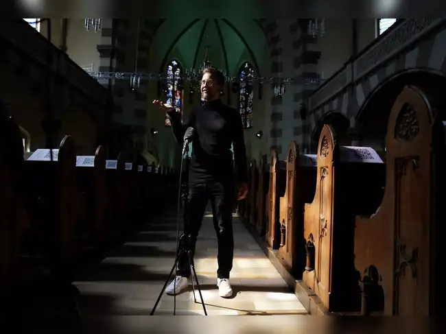 chatgpt: Can a chatbot preach a good sermon? Hundreds attend church ...