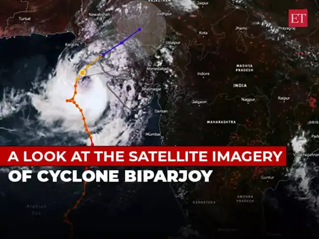 Gales, heavy rain lash India, Pakistan as severe cyclonic storm Biparjoy approaches - The ...