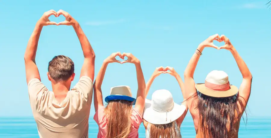 Family Trip: Save money on your next family trip with these expert ...