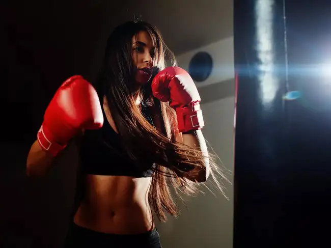 Pack a punch! Just 20 minutes of boxing workout can build strength ...