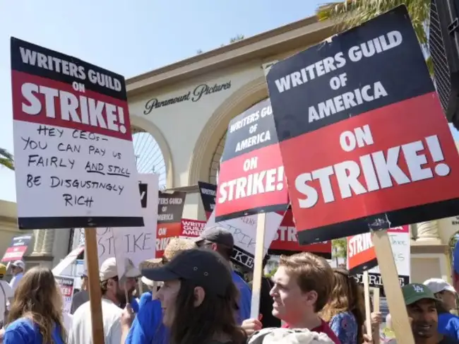 ‘Saturday Night Live’, ‘The Tonight Show’ among others halted due to ...