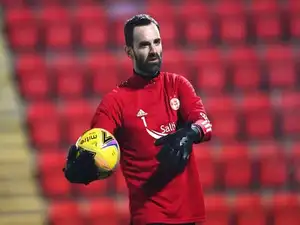 Joe Lewis: Aberdeen Goalkeeper Joe Lewis departs after seven years ...