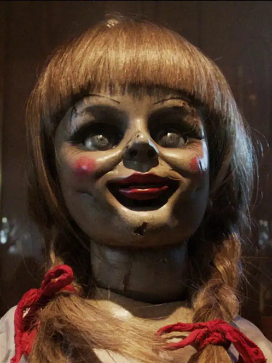 Top 10 Scariest American Horror Movies of All Time | Filmipop
