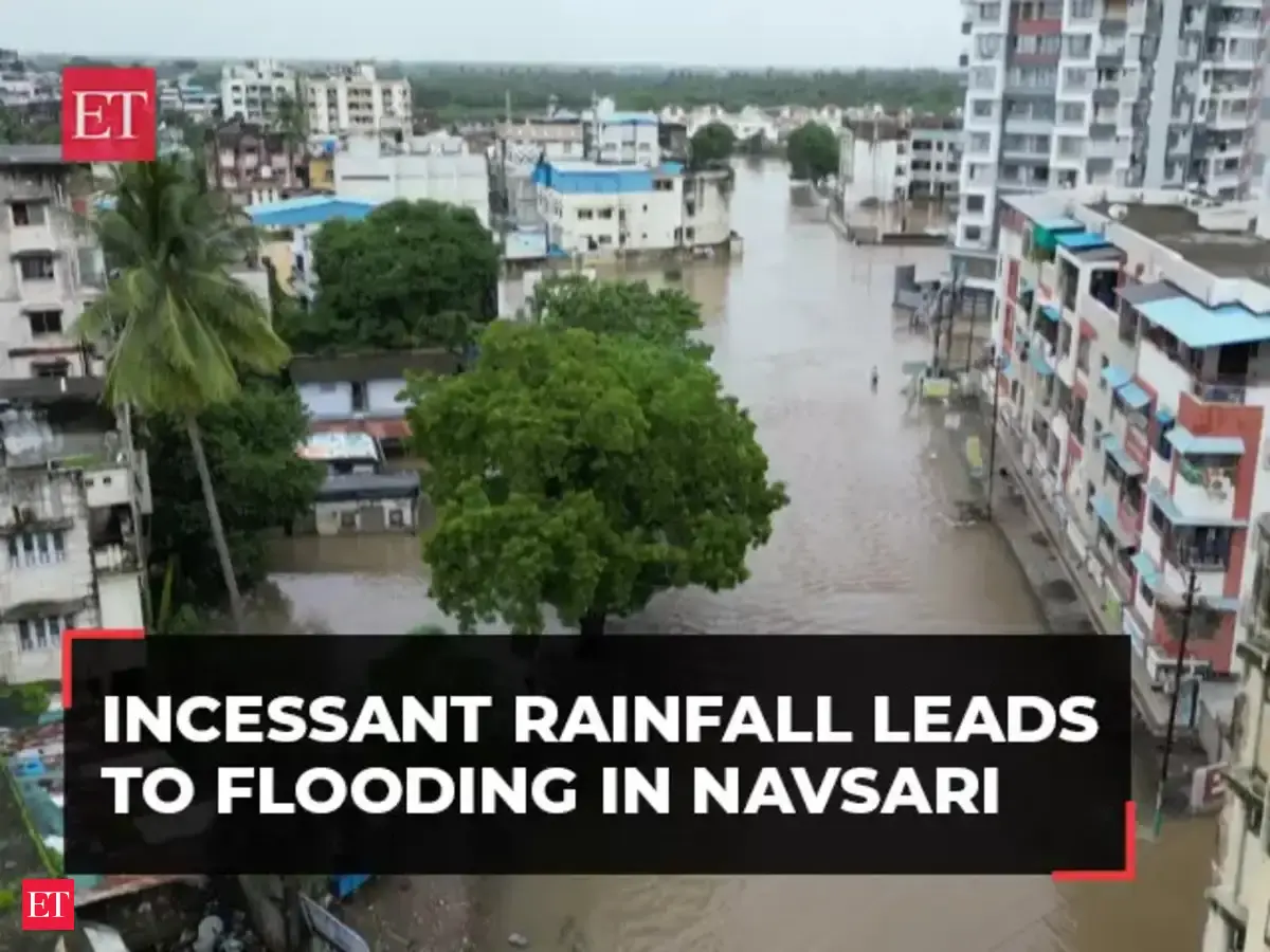 Gujarat rains: Gujarat: Incessant rainfall leads to extensive flooding ...