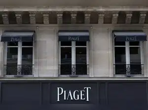 Paris robbery: Armed gang executes daring robbery at luxury jewellery ...