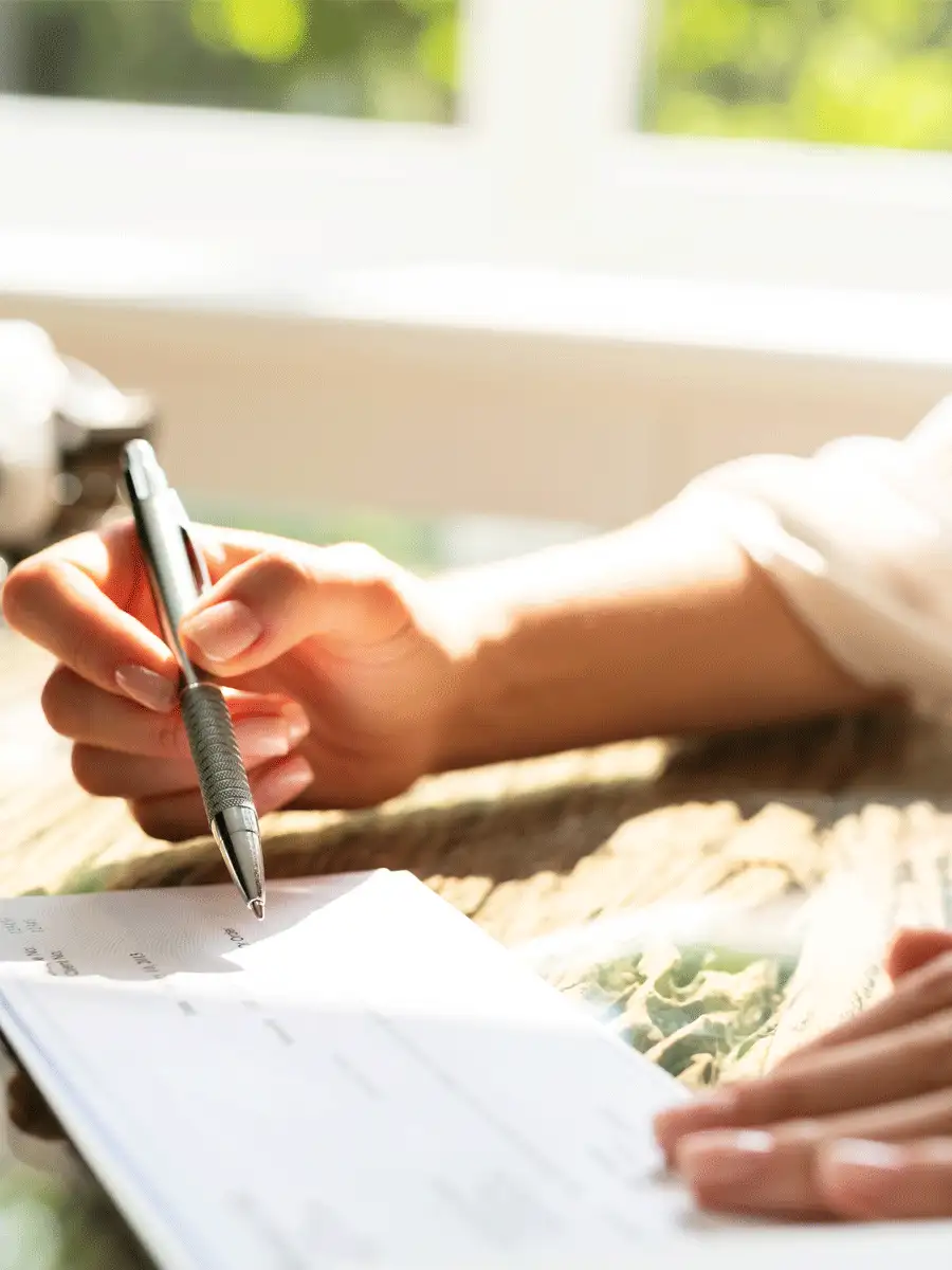 How to apply for HDFC Bank chequebook online | EconomicTimes