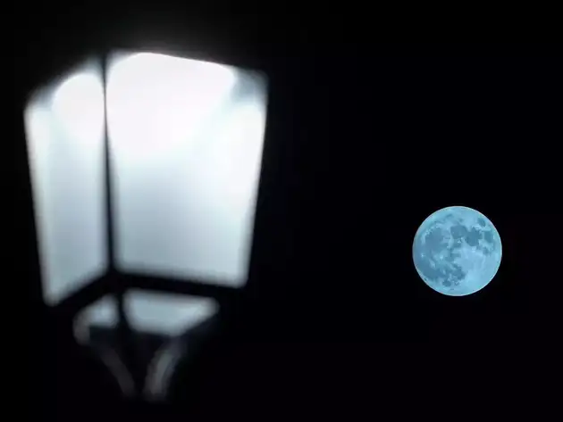 Super Blue Moon 2023 Live News Updates: Super Blue Moon lights up sky ...
