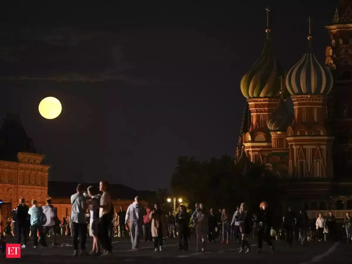 In Pics: Mesmerising snaps of the rare Super Blue Moon - Rare event ...