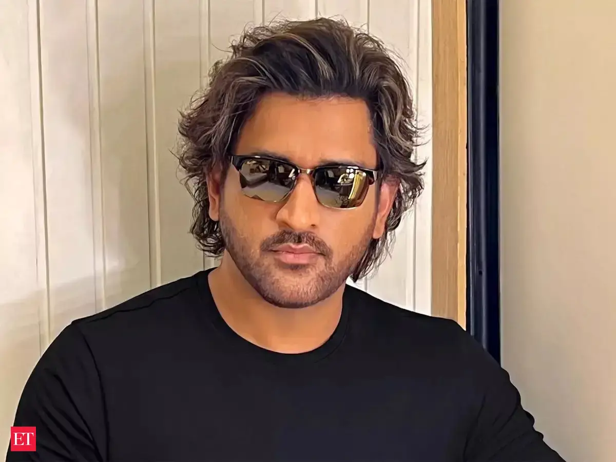 Dhoni's hair evolution - MS Dhoni's trendsetting new hairstyle takes ...