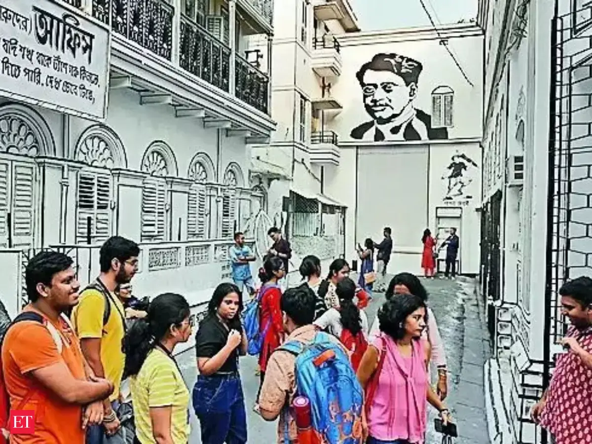 Kolkata neighbourhood turns into Sukumar Ray's Abol Tabol world for ...
