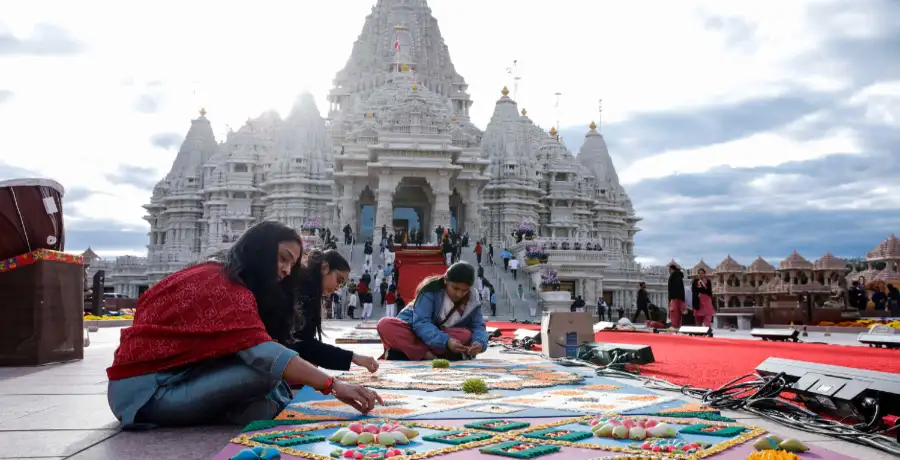 10 Hindu temples to visit outside India | EconomicTimes