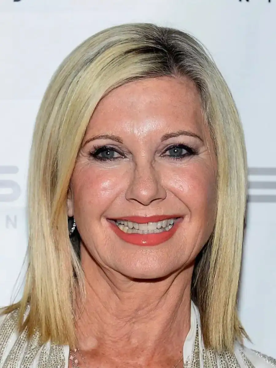 8 Singers who battled cancer | mirchiplus