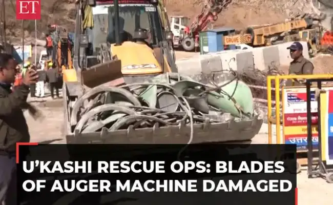 Tunnel collapse: Options of manual drilling, creating vertical escape ...