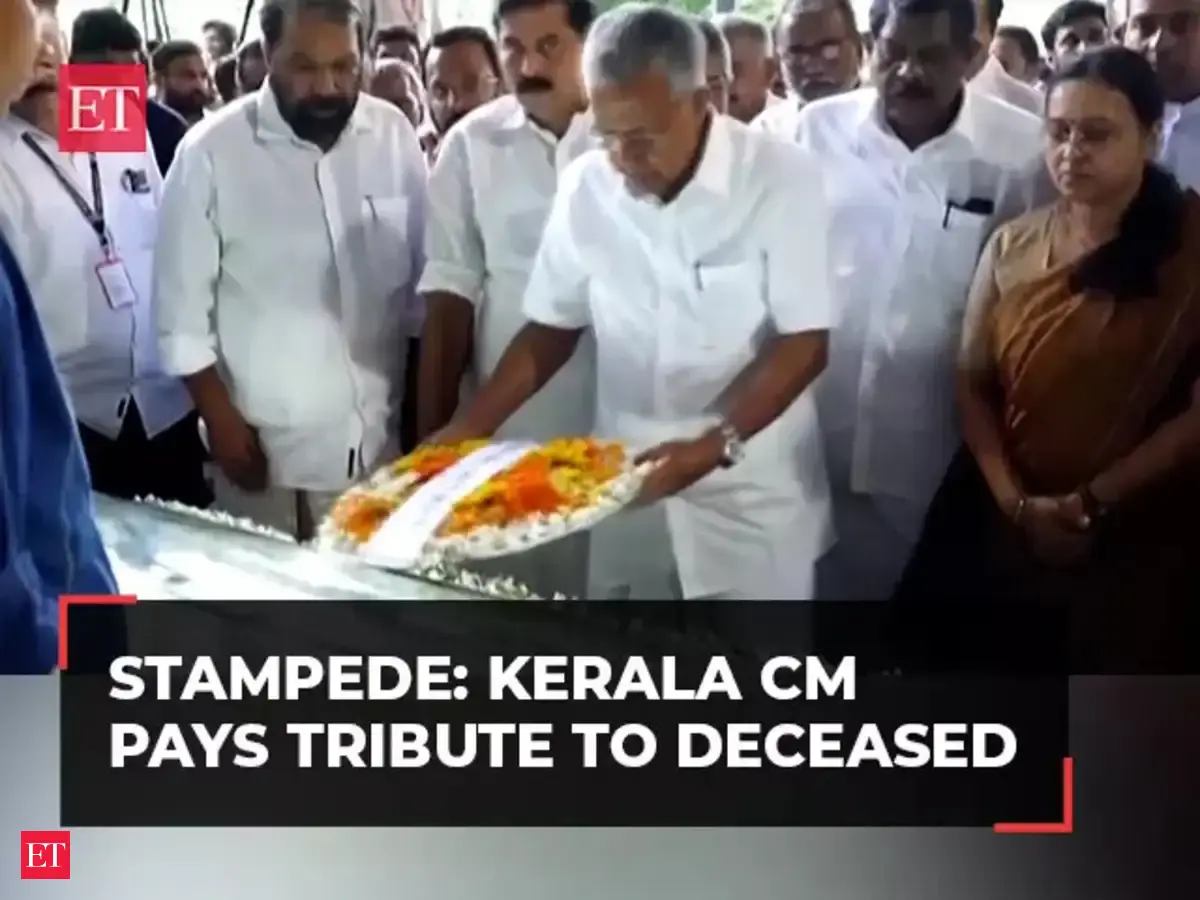 pinarayi vijayan: Kochi Stampede: Kerala CM Pinarayi Vijayan pays ...