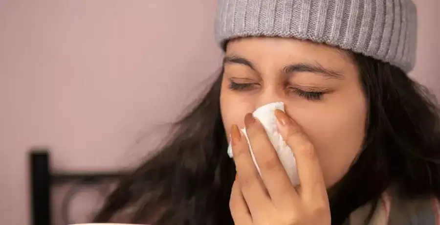 Is it Covid or flu? Spot the difference between sneezes and sniffles ...