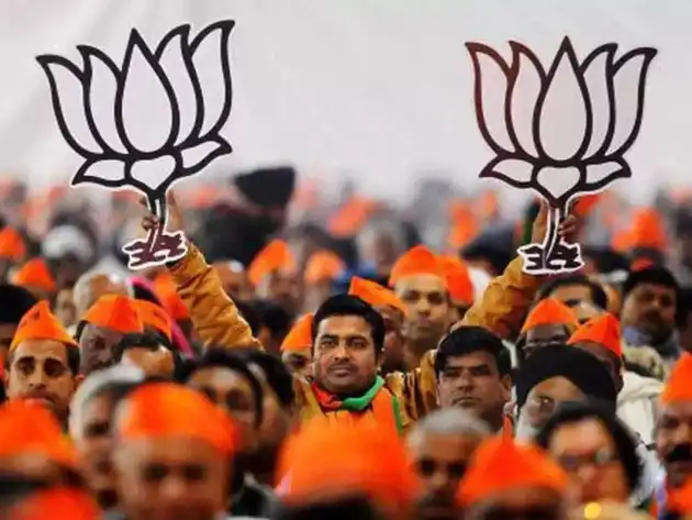 BJP News: Delhi BJP Yuva Morcha President Shashi Yadav expelled for ...