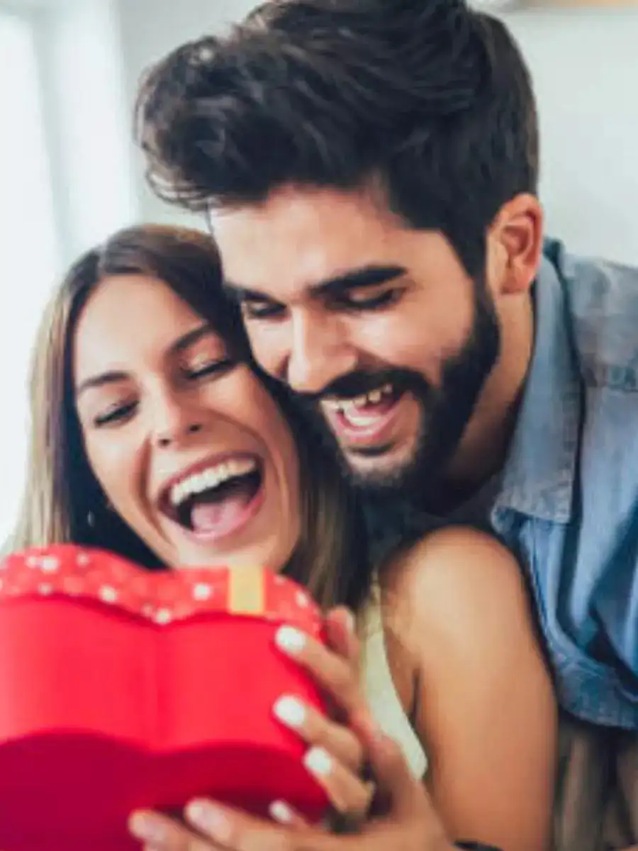 Valentine’s Day: Planning To Wow Your SO With An Amazing Gift? A Guide ...