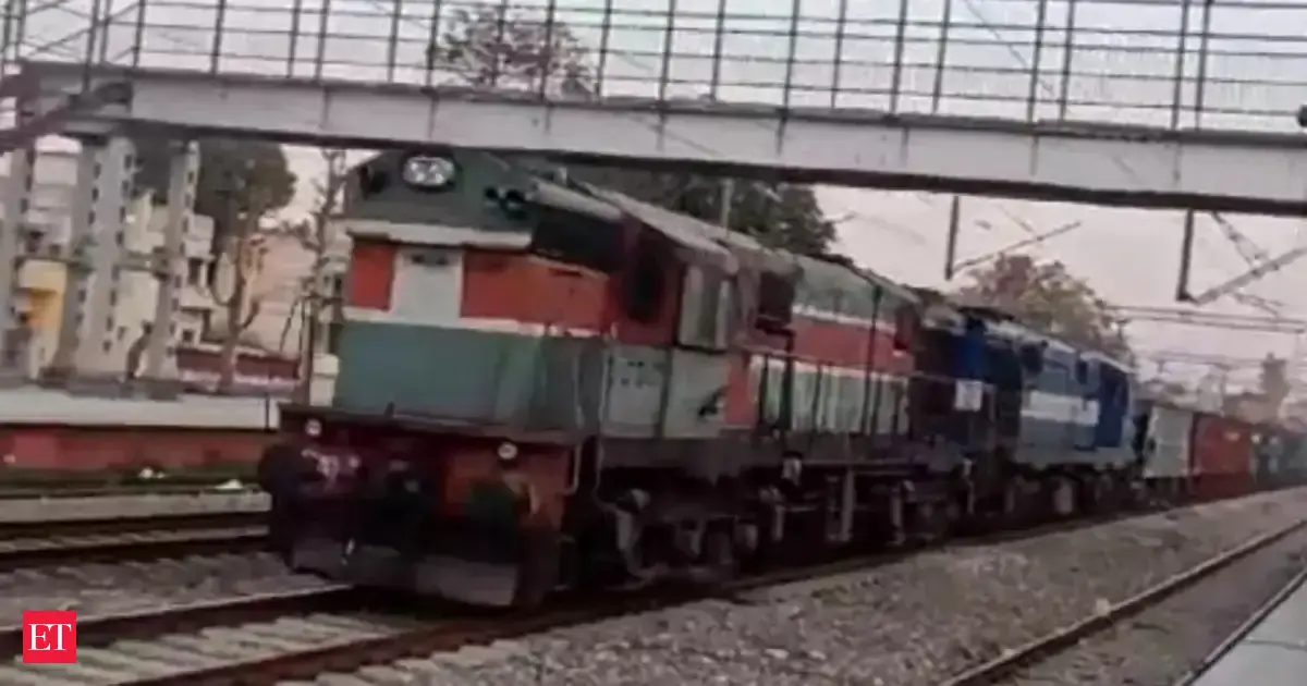Indian Railways viral video: Goods train with 53 wagons runs 80 km ...