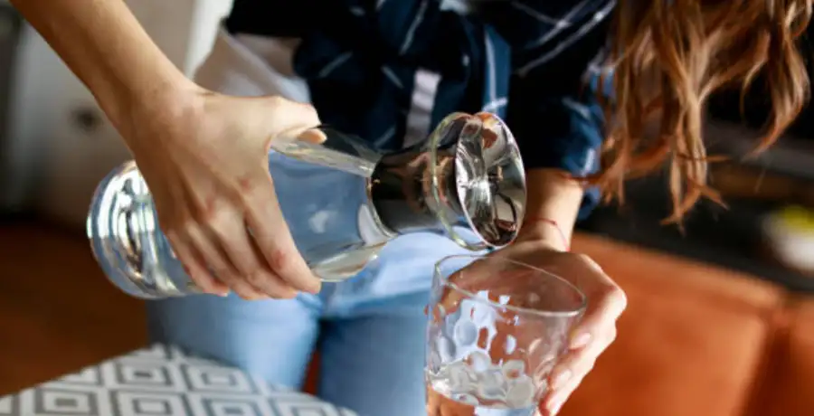 Ways to increase your water intake during summers | EconomicTimes