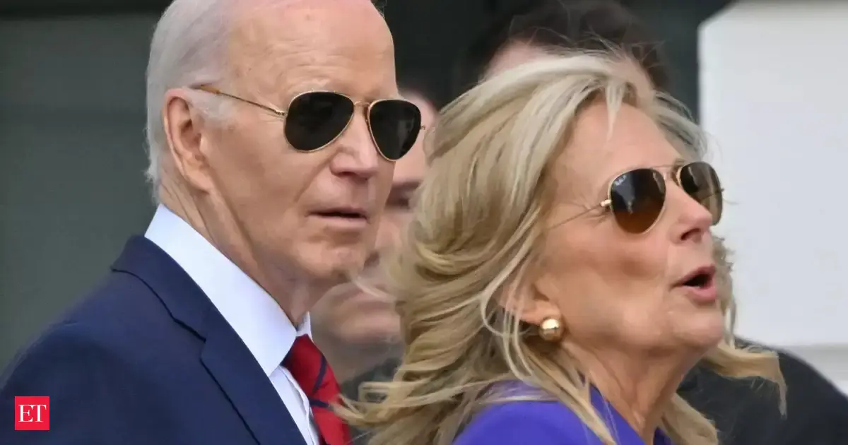 Howard Stern: Biden appears in live interview with Howard Stern - The ...