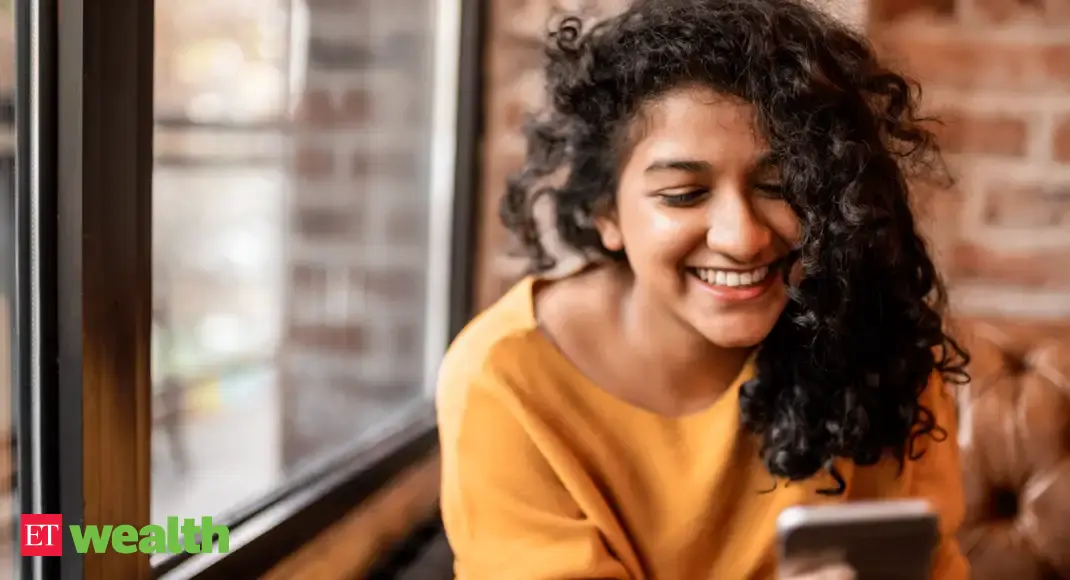 UPI payment: Maximum limit is Rs 1 lakh/transaction but your bank may ...