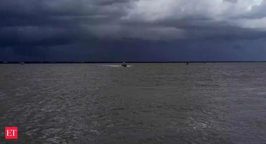 Orange alert for Kolkata - Cyclone Remal in West Bengal, Odisha ...