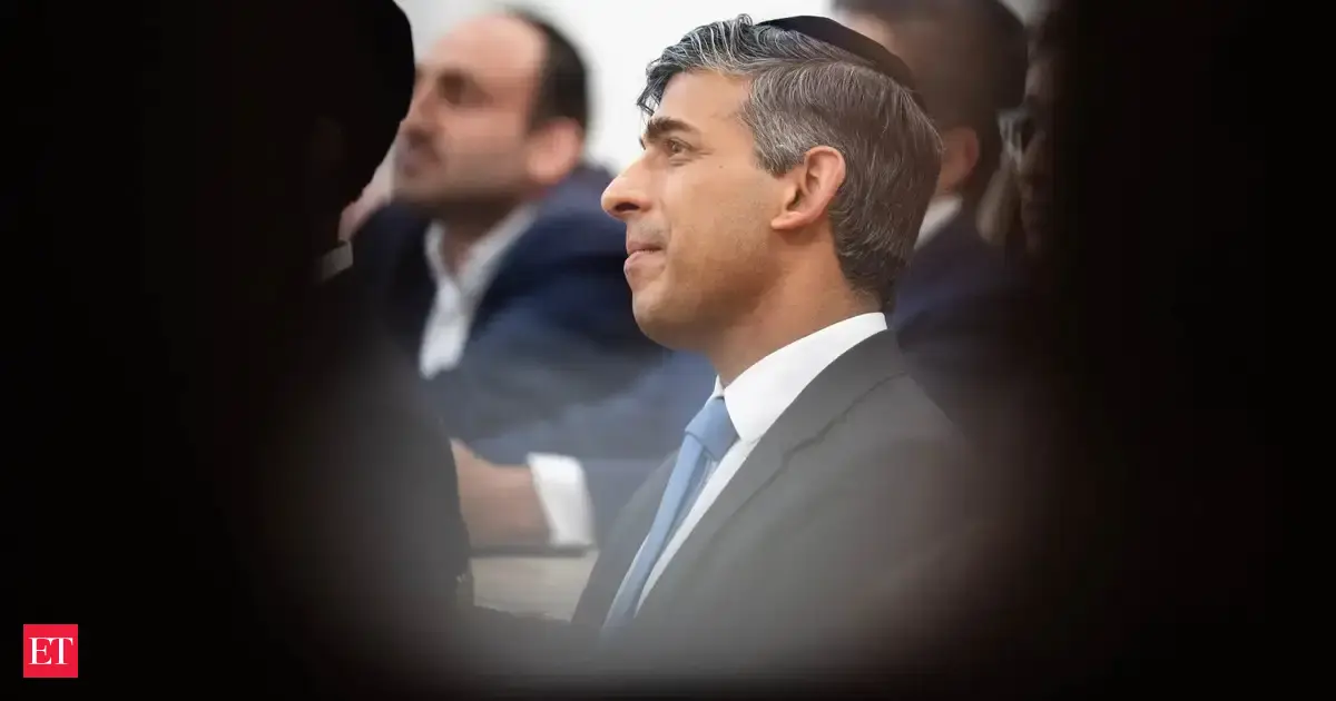 UK election: Rishi Sunak hunts for votes among the robots, at 4:50 a.m ...