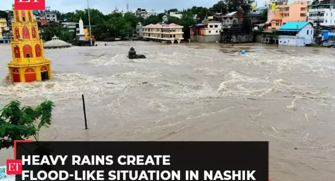 Nashik faces flood-like situation as heavy rain lashes region, Godavari flows above optimum ...