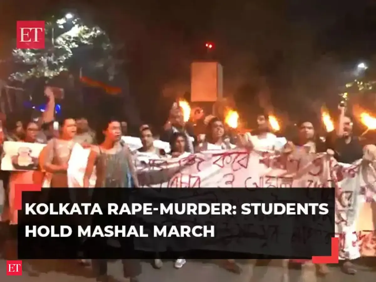 Kolkata RG Kar horror: Students, transgenders lead mashal march ...