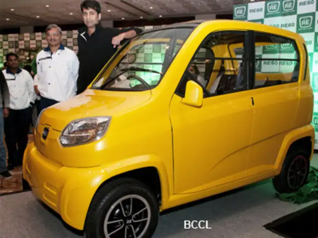 Bajaj Auto showcased its ‘small car’ at the 2008 Auto Expo - Bajaj RE60 ...