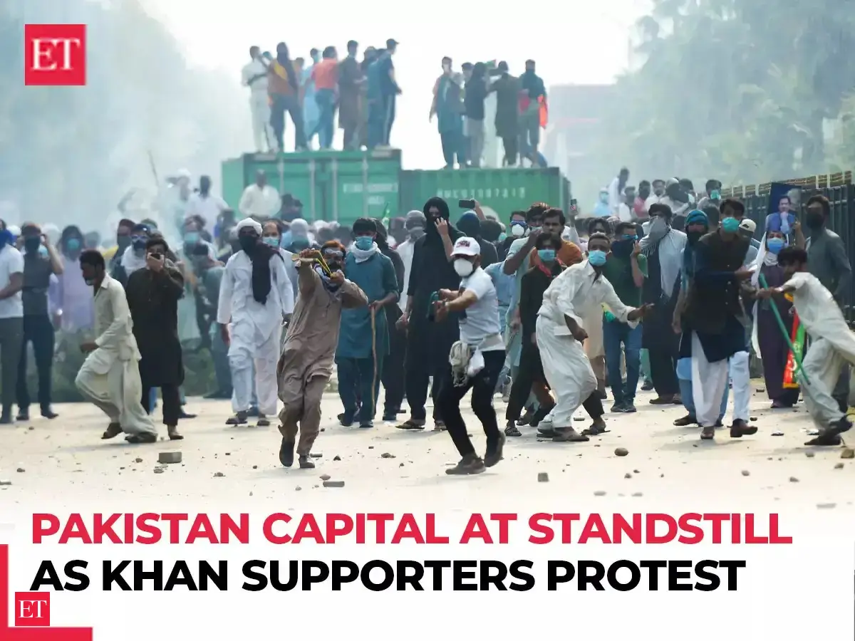 Pakistan: Imran Khan's supporters clash with police as army seals off ...