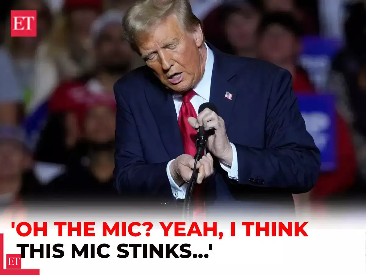Trump rips Mic off podium after ‘Fix The Mic’ chant during election ...