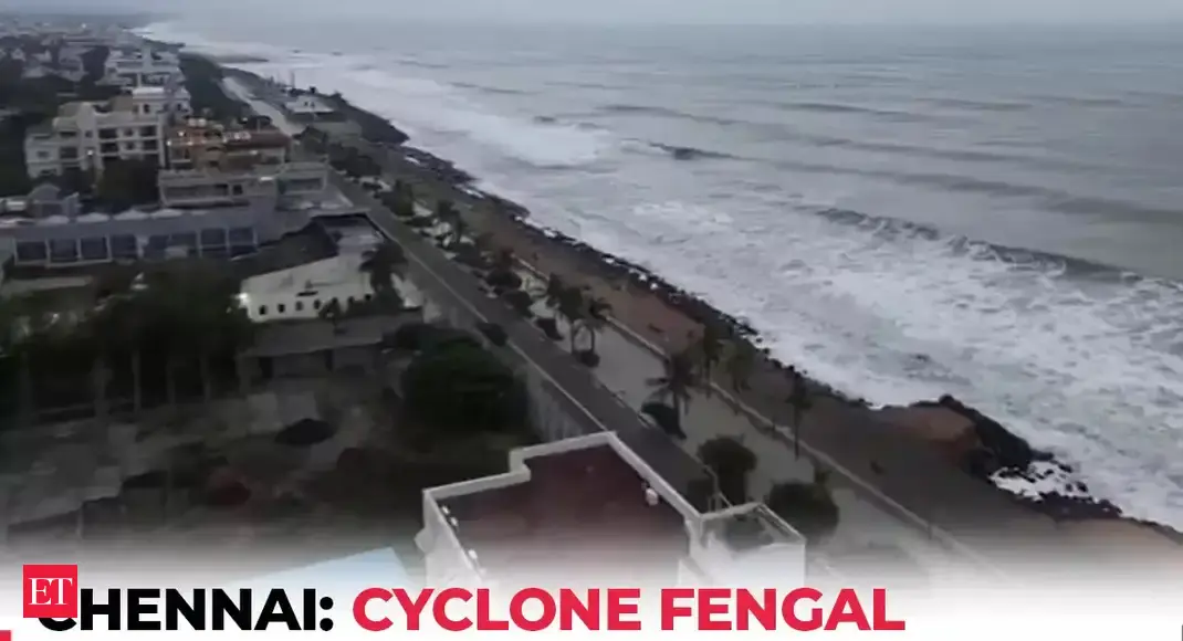 Cyclone Fengal brings high tides and rain to Puducherry coastal areas ...