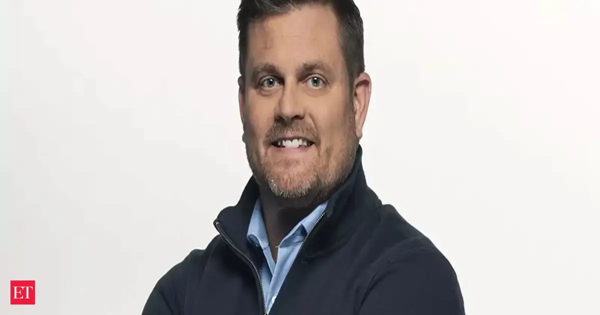 UnitedHealthcare CEO shooting video: Disturbing video shows ...