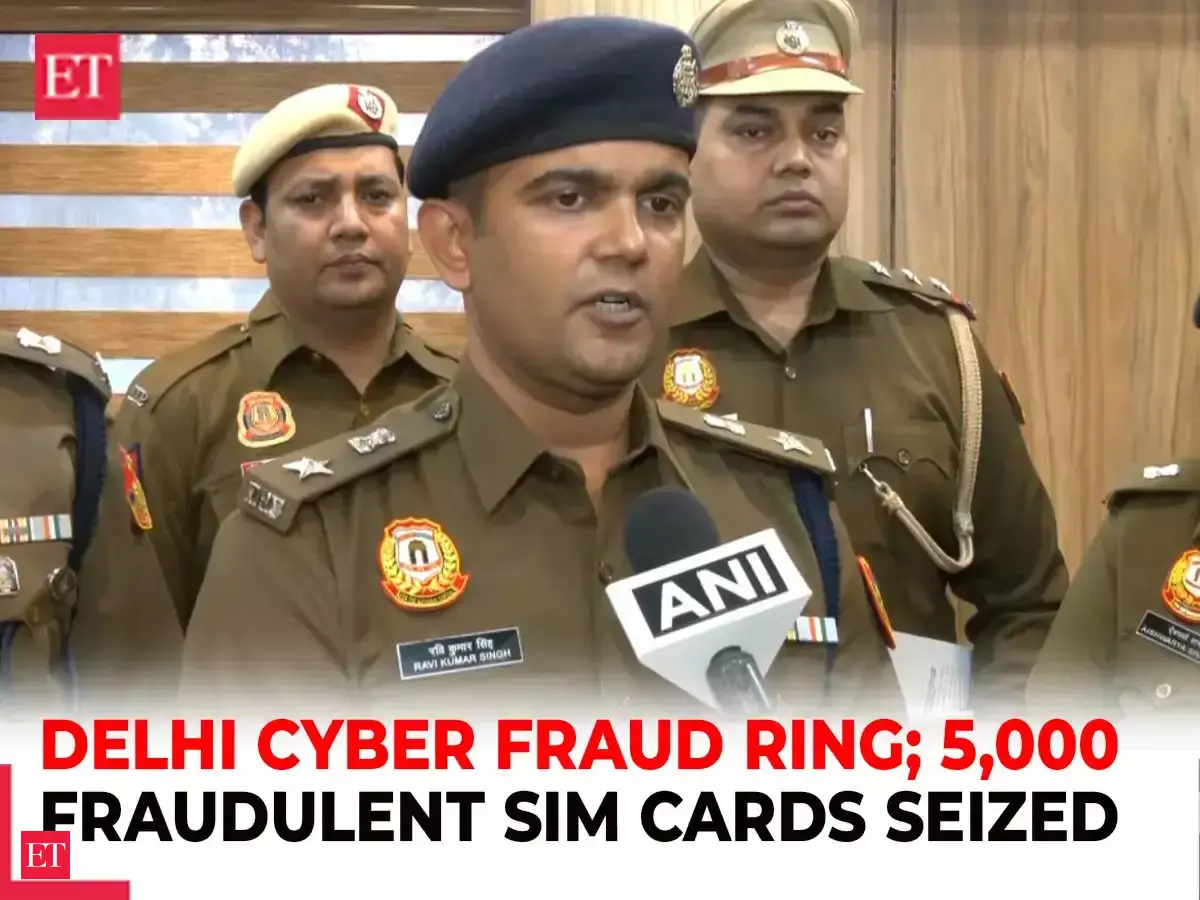 Delhi: DCP South busts Cyber fraud ring; 5,000 fraudulent SIM cards ...