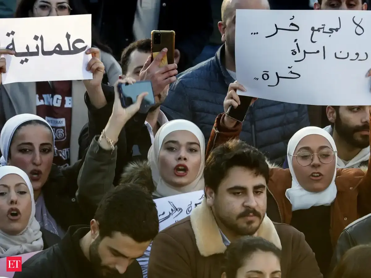 10 countries that overthrew their dictators and their current struggles ...