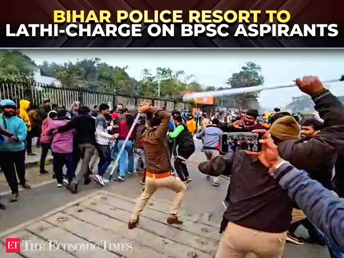 BPSC row in Patna: Bihar Police resort to lathi-charge on aspirants as ...