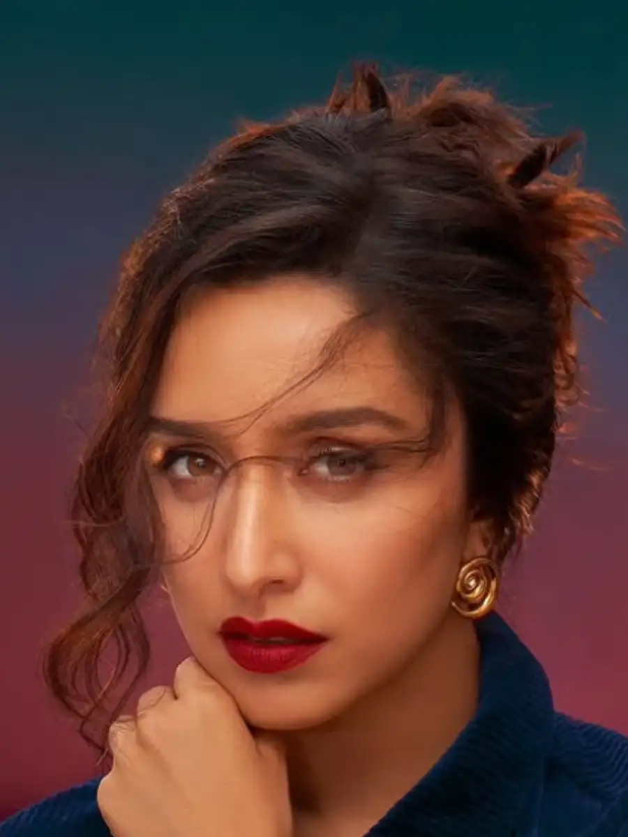 Shraddha Kapoor! A Style Icon in Every Hue | EconomicTimes
